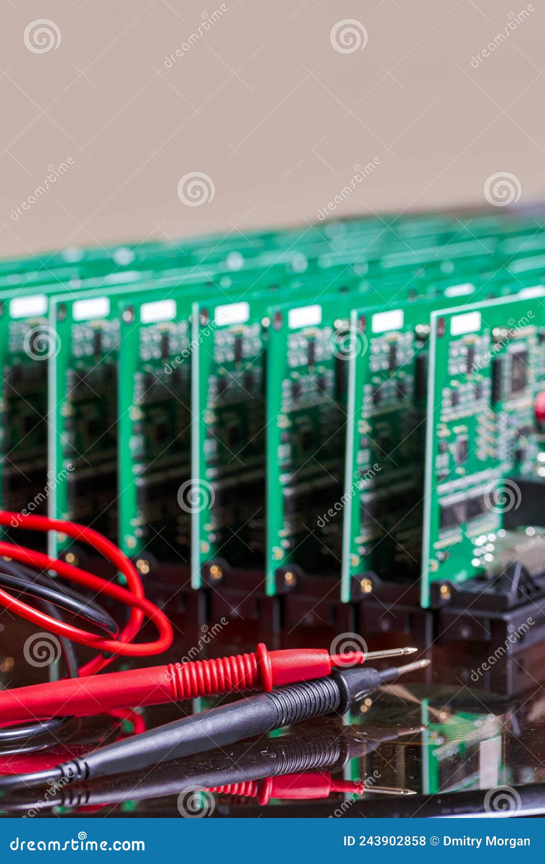Batch Wires Are Connected In The Optical Fiber Distribution Frame ...
