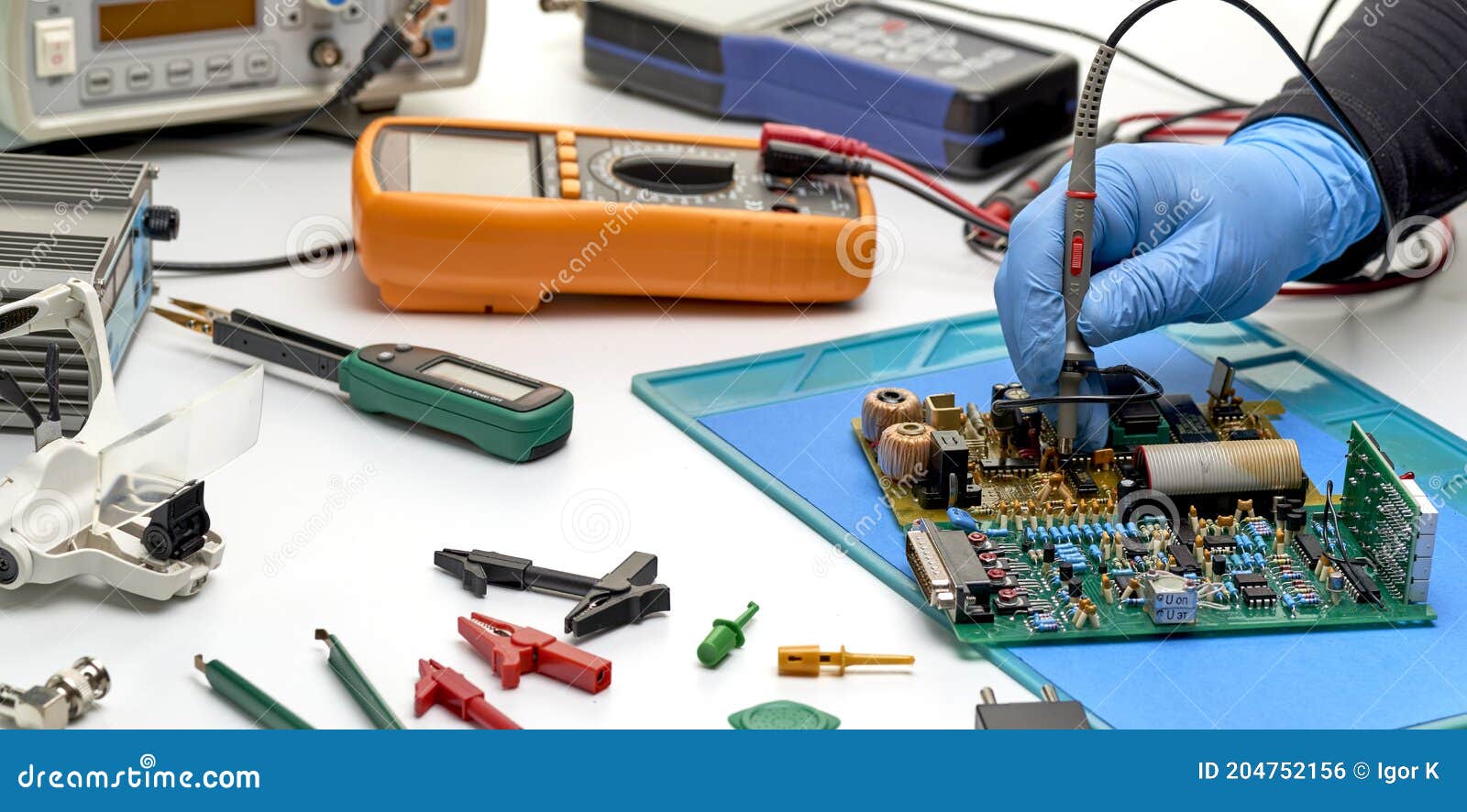 Electronics Repair Service-the Master Checks the Electronic Unit and ...