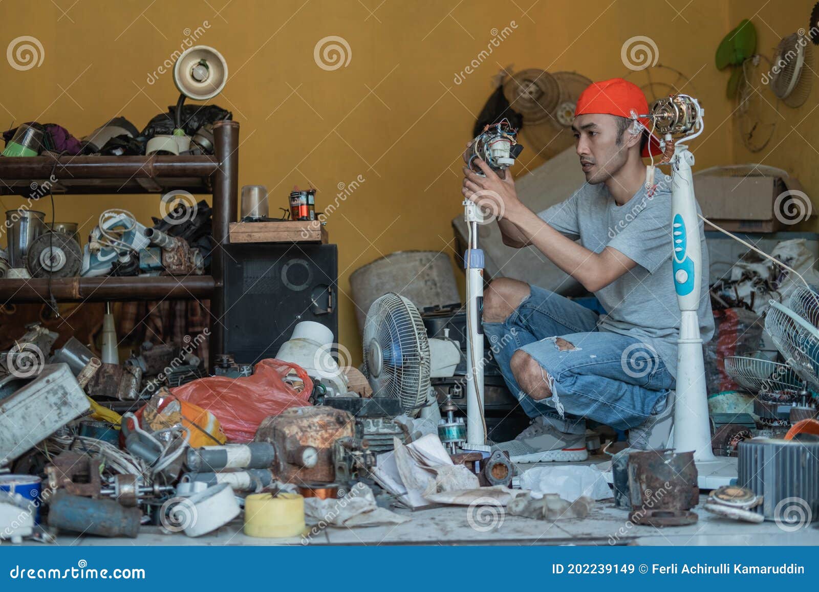 Electronics Repairman Fixing a Broken Fan Stock Image - Image of repair ...