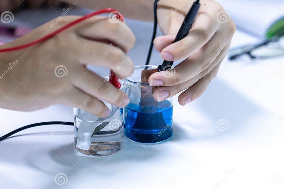 Electroplating Experiment in Chemistry Laboratory. Stock Image - Image of electrochemical ...