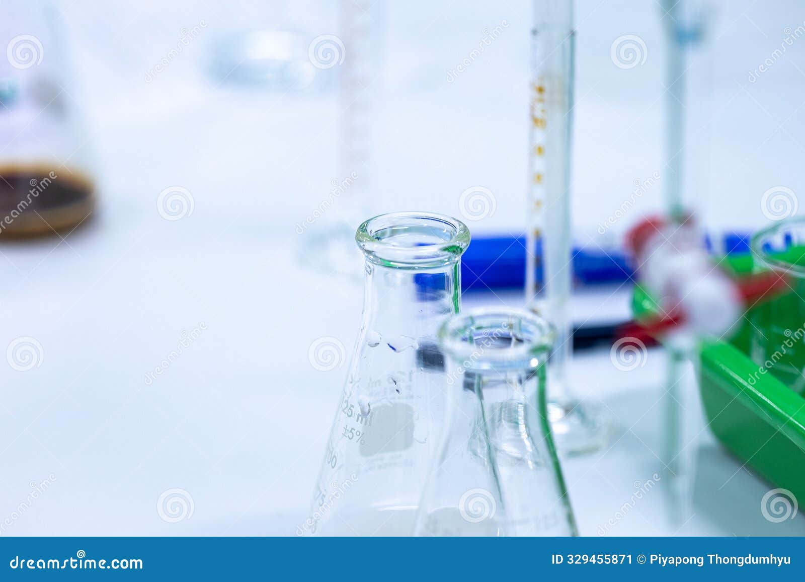 Electroplating Experiment in Chemistry Laboratory. Stock Image - Image ...