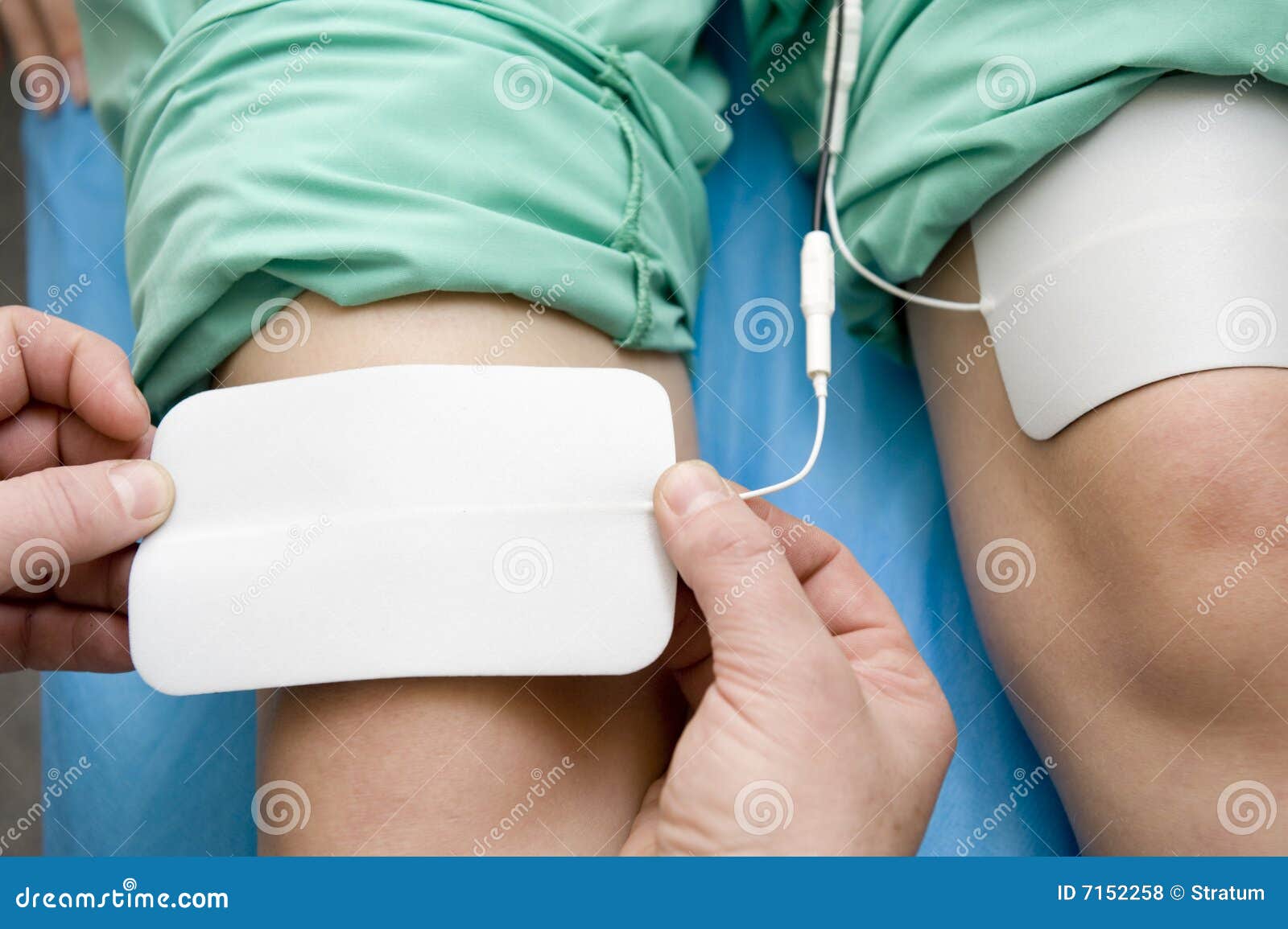 Electrostimulation Procedure Stock Photo - Image of hands, medical: 7152258