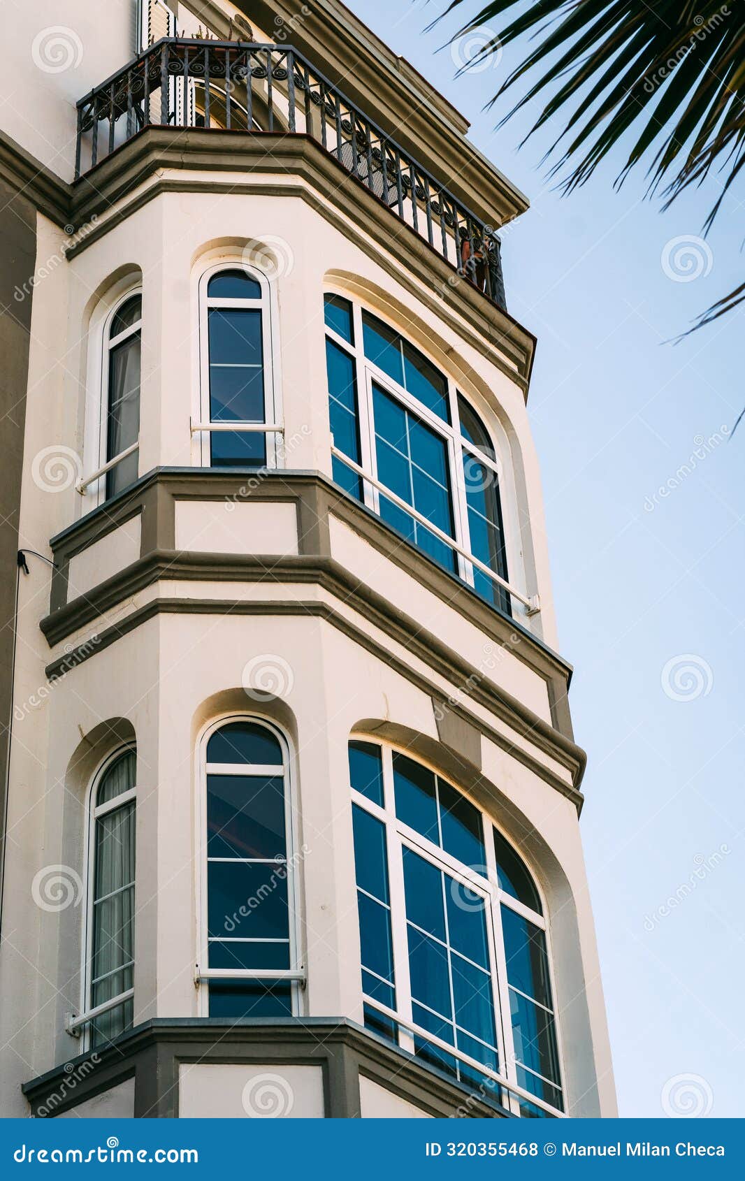 Corner Of Building Stock Photo | CartoonDealer.com #1470984