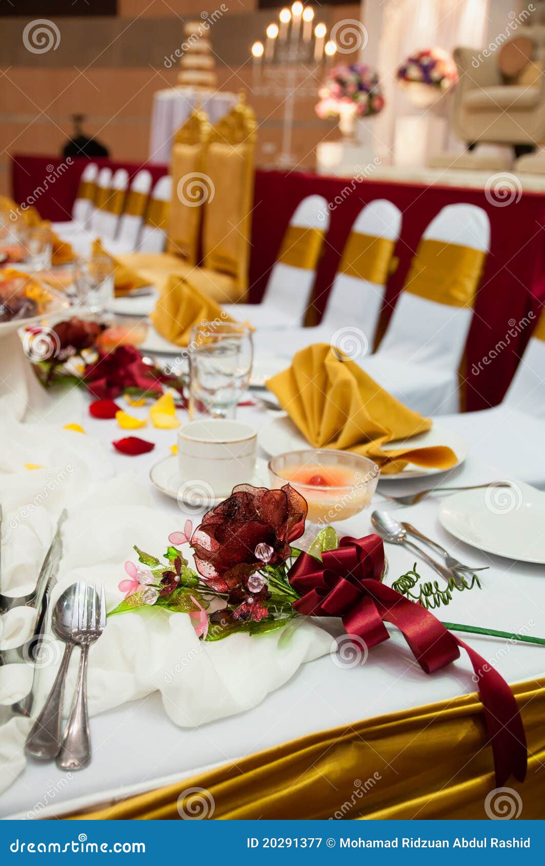 Elegant Dining Table stock image. Image of party, dining - 20291377