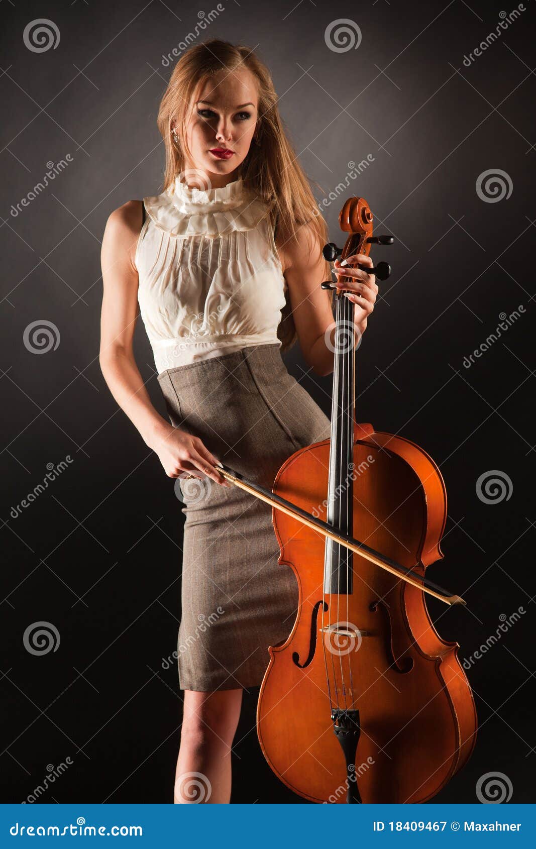 Elegant Girl Playing on Cello Stock Image - Image of leashone, classic ...