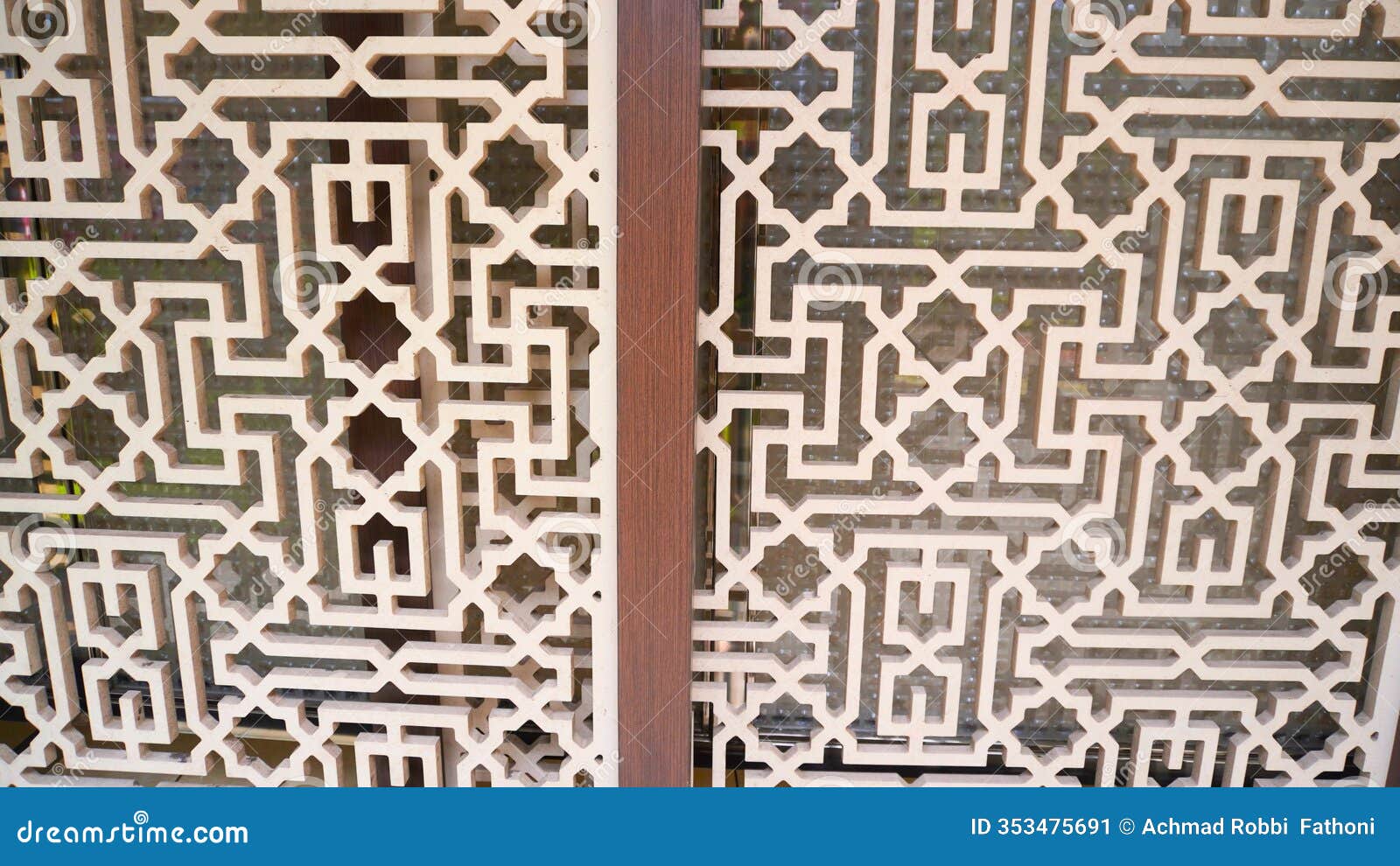 Elegant Islamic Arch Design in Mosque Stock Image - Image of design ...