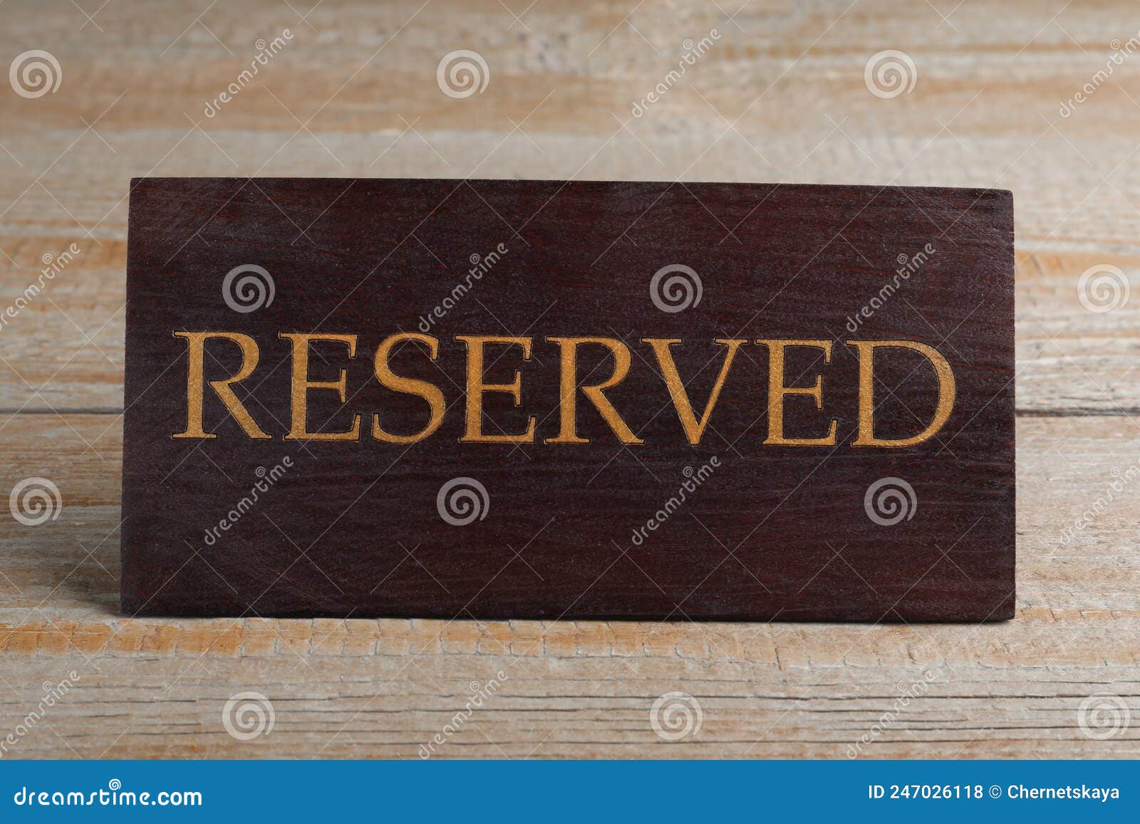 Elegant Sign RESERVED on Wooden Surface. Table Setting Element Stock ...