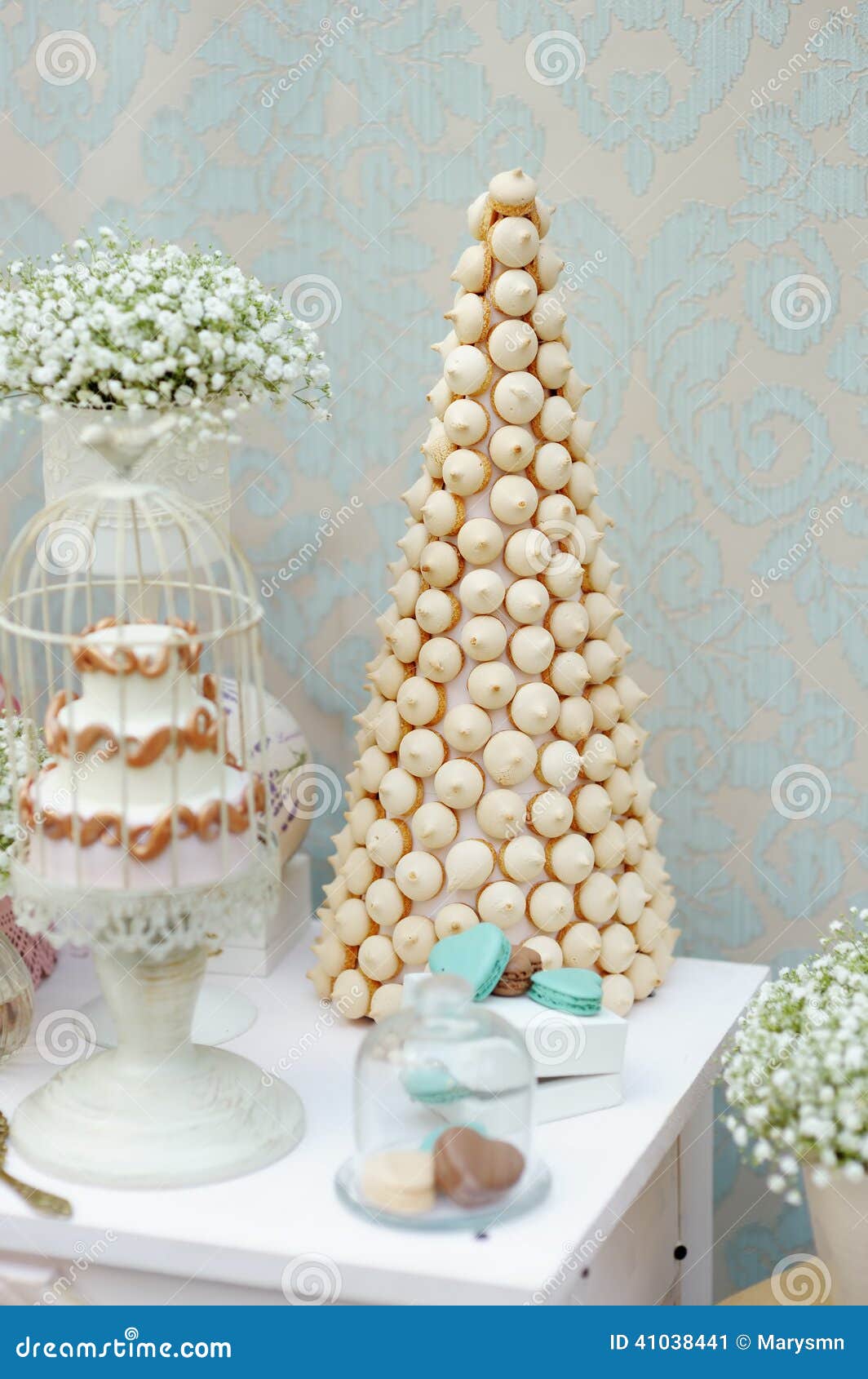 Elegant Sweet Table with Cake and Macaroon Stock Image - Image of ...