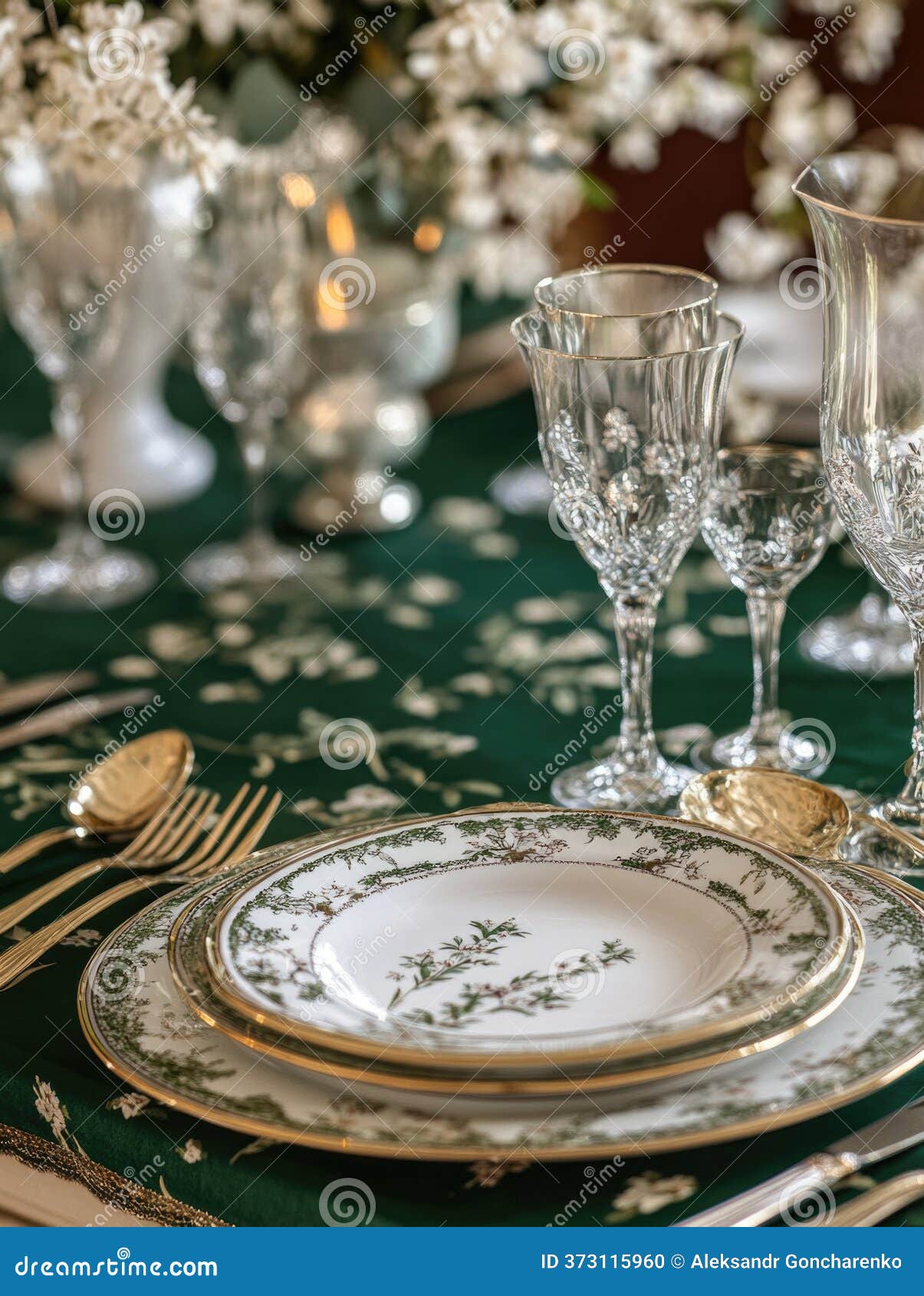 Formal Dinner Place Settings. Dinner Table Set. Set For Food And Drink ...