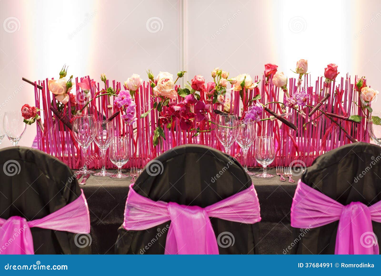 Elegant Table Set in Pink for Wedding or Event Party. Stock Image ...