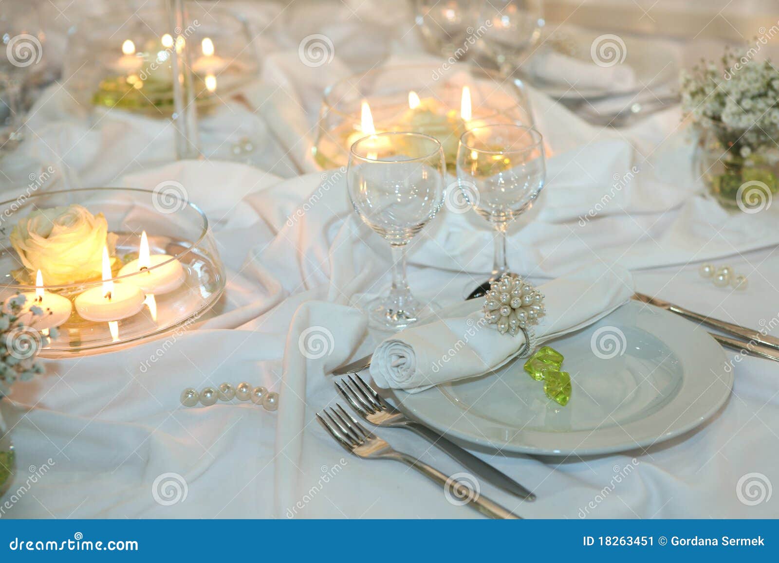 Elegant table setting stock image. Image of banquet, marriage - 18263451