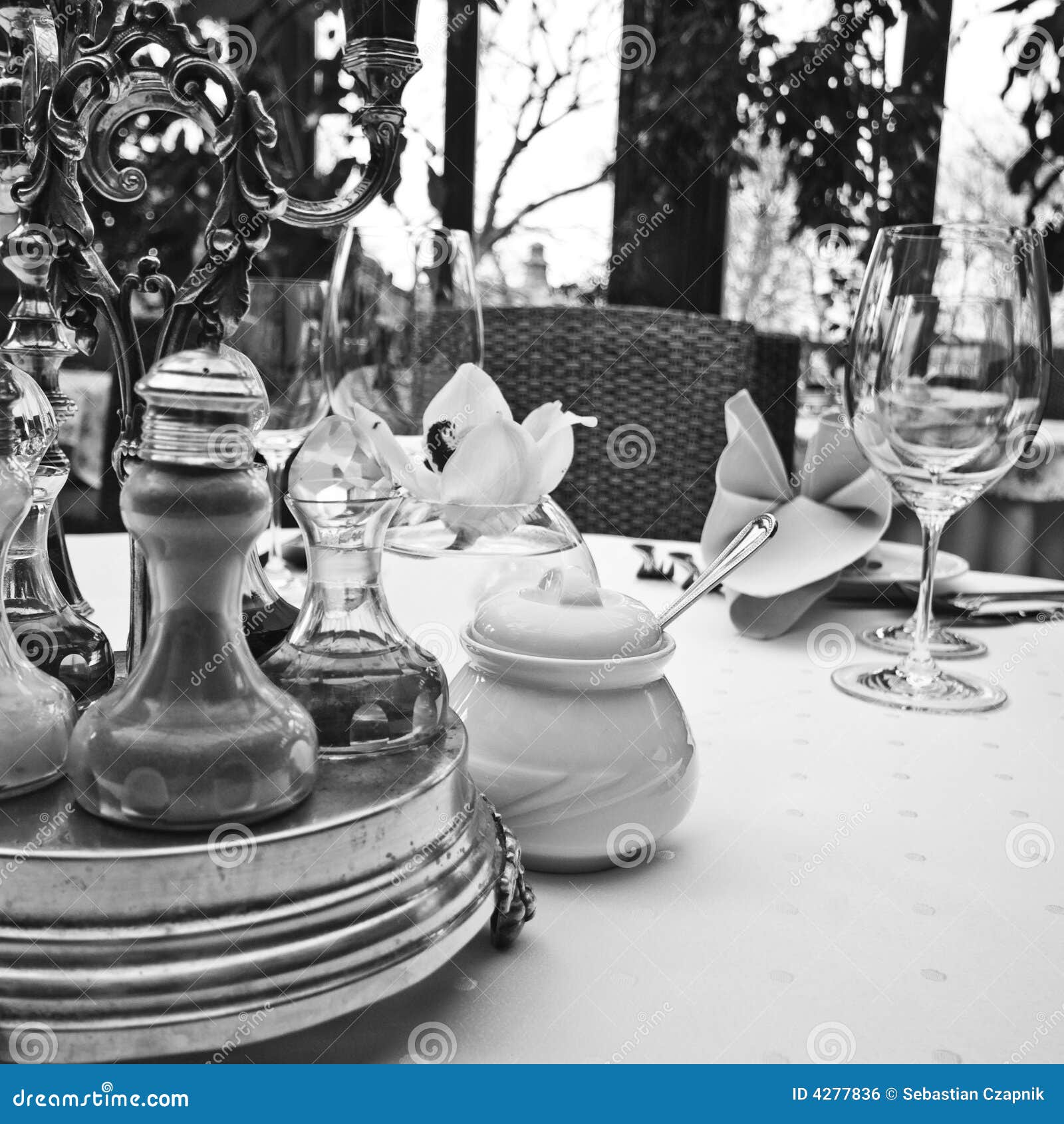 Elegantes Gedeck Bild. Bild: 4277836