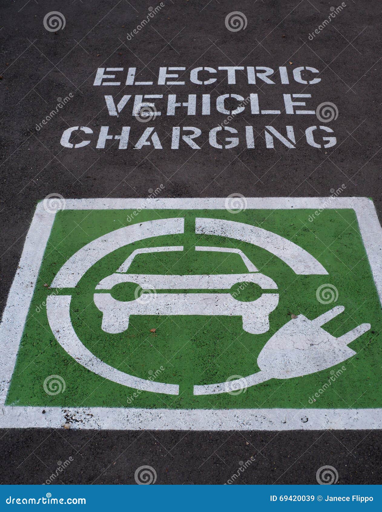 Elektrische Auto Het Laden Parkerenplaats Stock Afbeelding - Image of ...