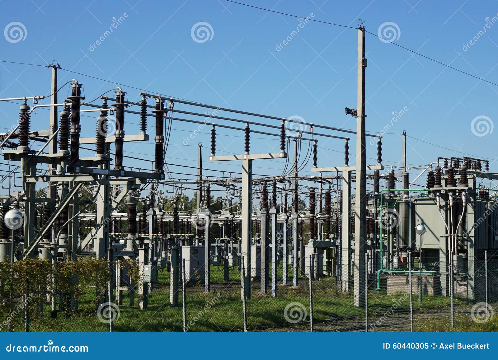 Elektrische Nebenstellen- Oder Transformatorstation Stockbild - Bild ...
