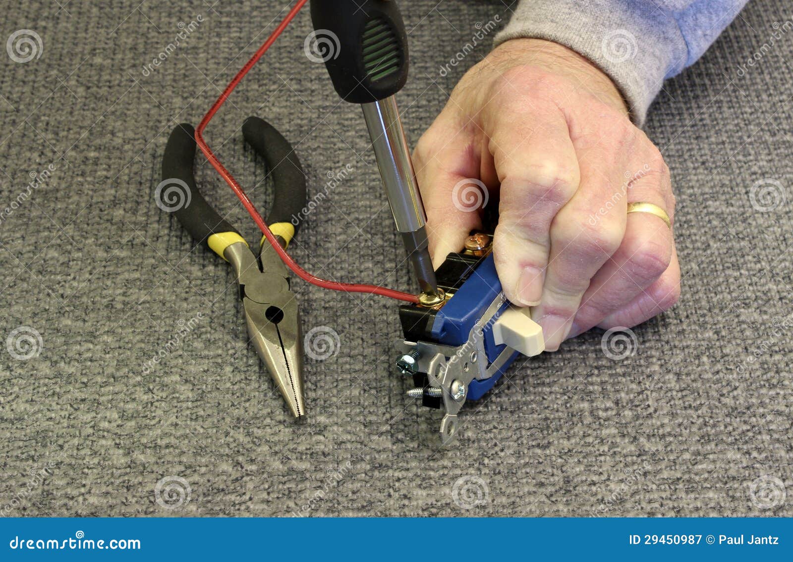 Elektrischer Schalter stockbild. Bild von kipphebel, energie - 29450987