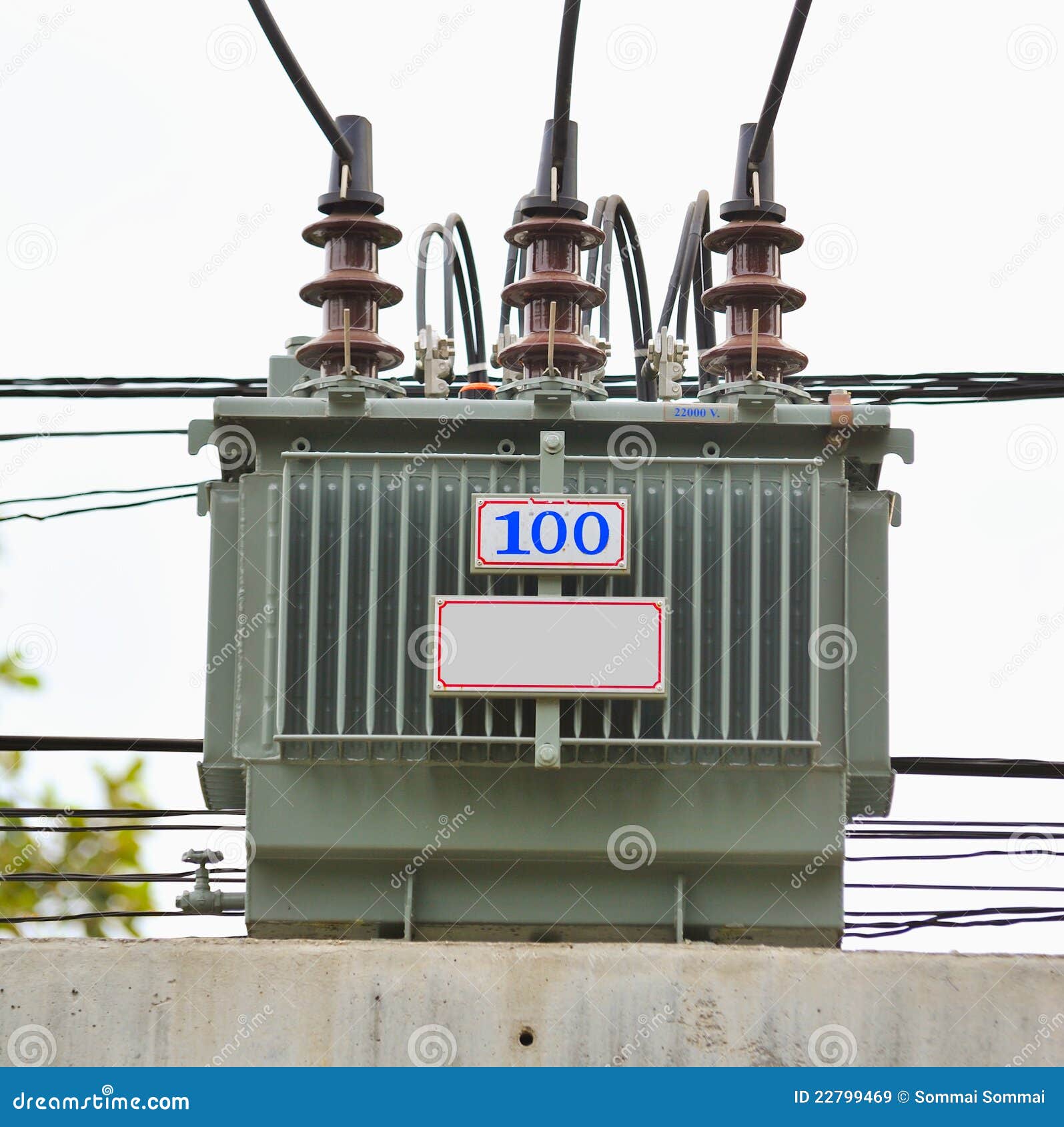 Elektrischer Transformator stockbild. Bild von schalter - 22799469