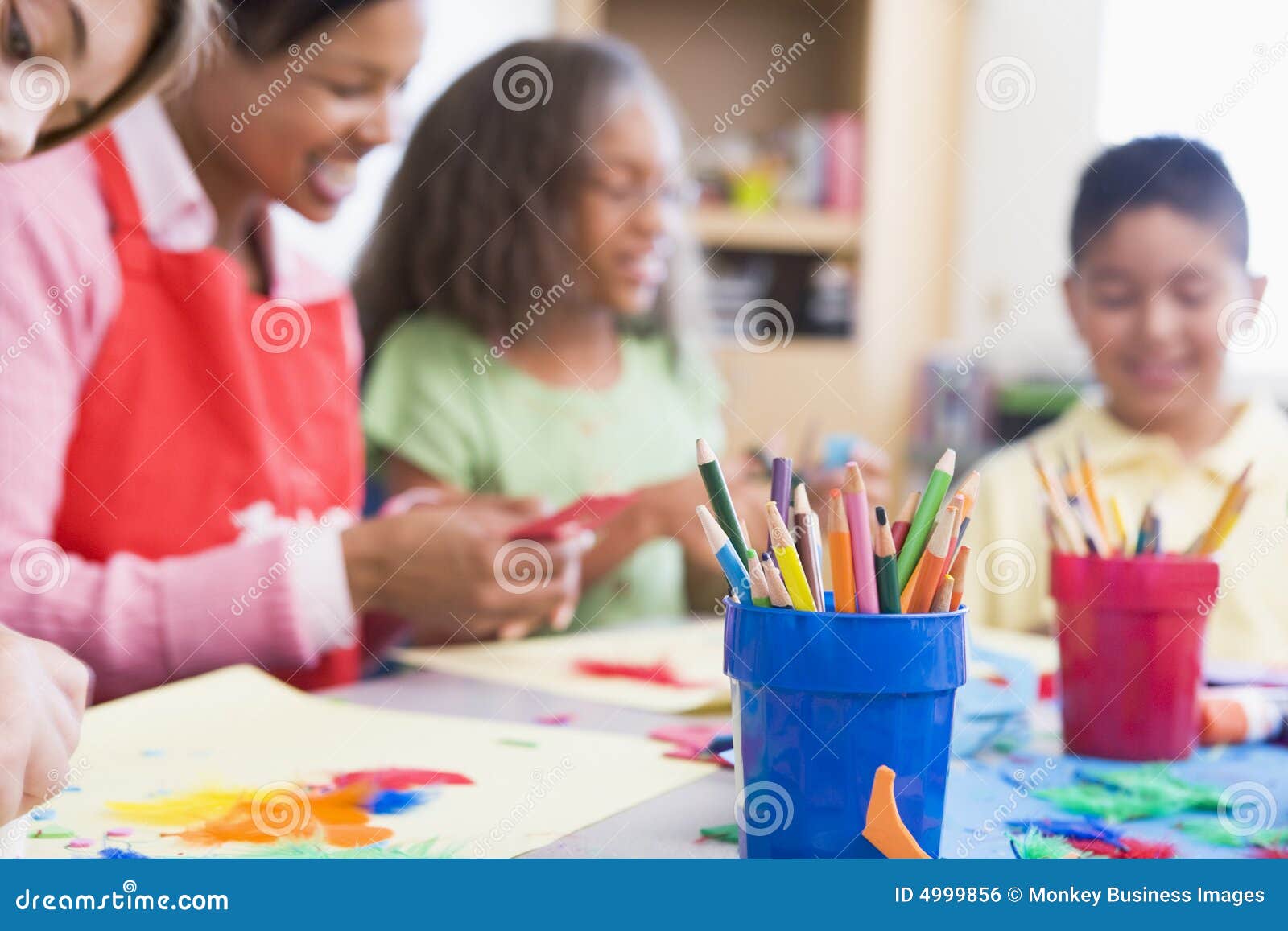 Elementary School Art Class Stock Photo - Image of ethnicity, colourful ...