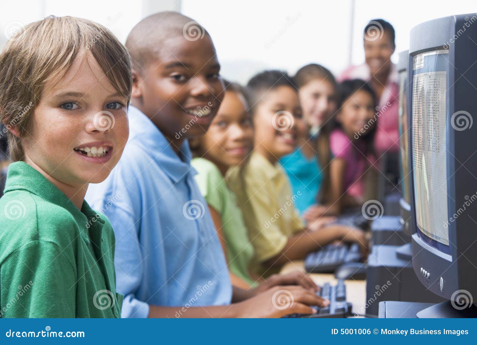 Elementary School Computer Class Stock Photo - Image of asian, children ...
