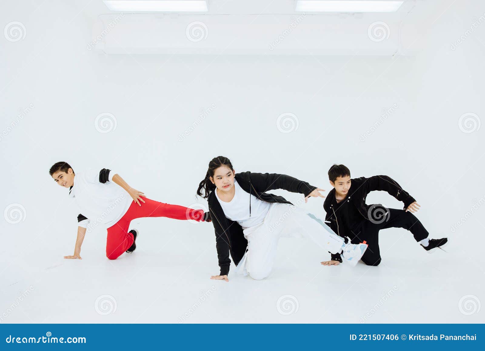 Elementary School Movement Dancer Lessons, Performance Dance Dance ...