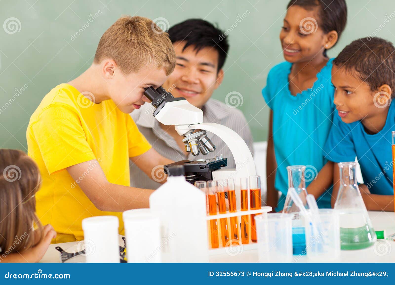 Elementary science class stock image. Image of casual - 32556673