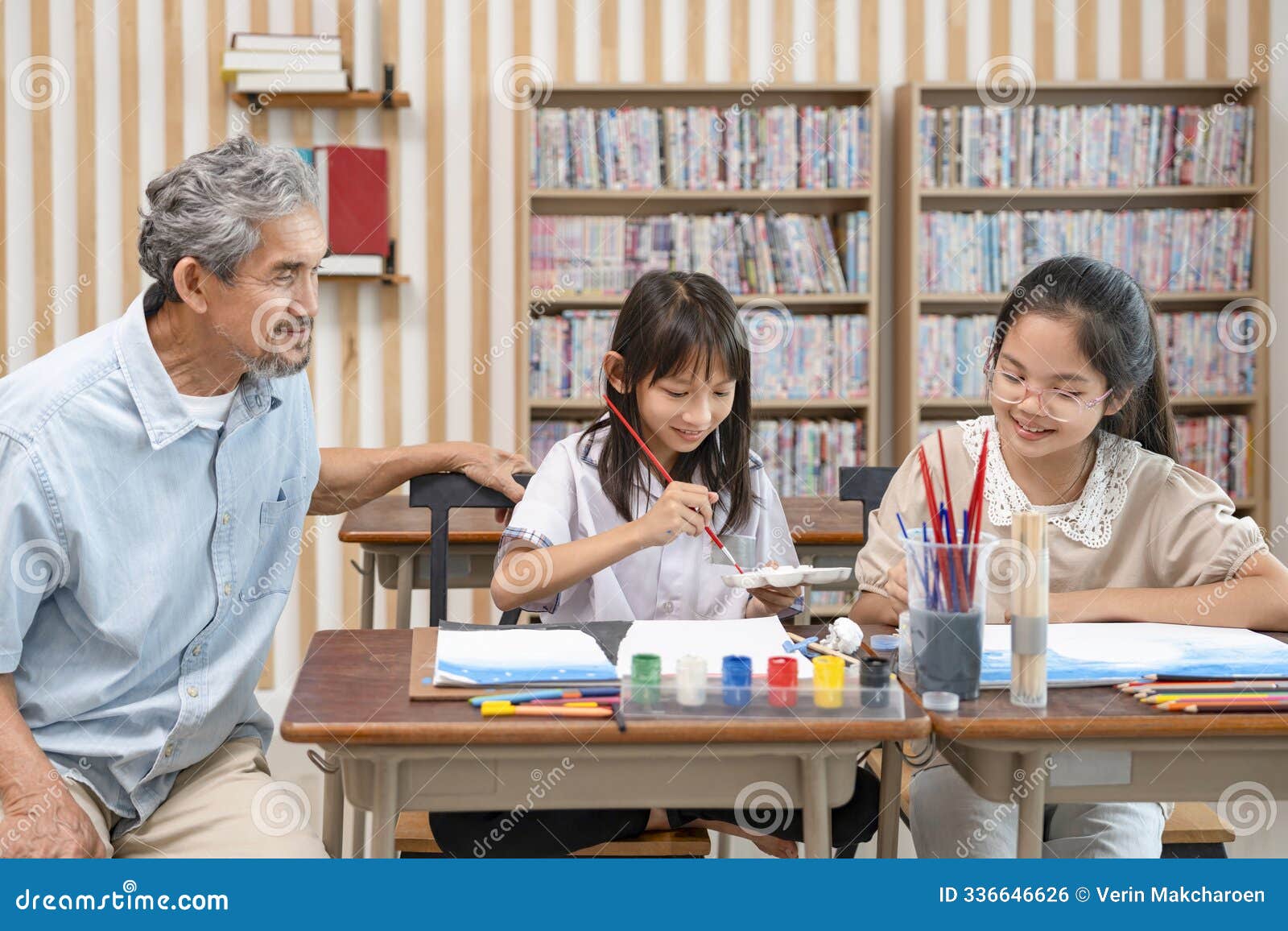 Elementary Students Having Fun while Learning Art Class with Teacher ...