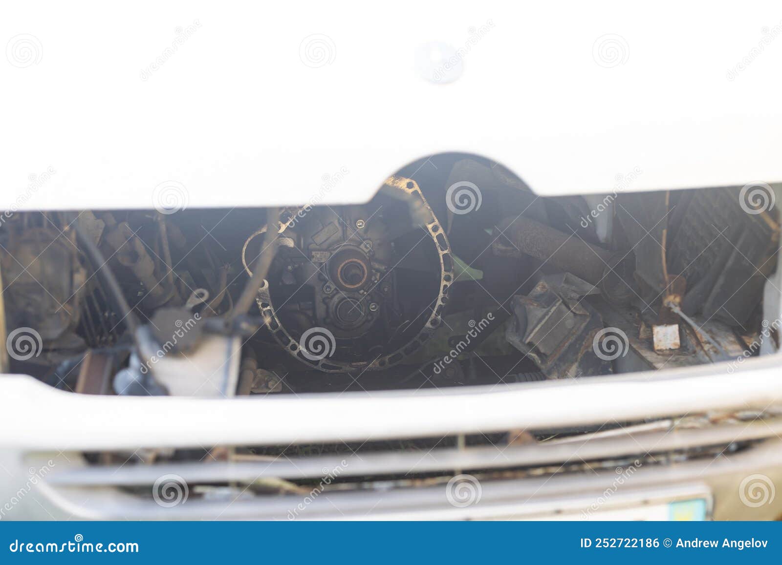 Elementos De Un Coche Averiado Foto de archivo - Imagen de motocicleta ...
