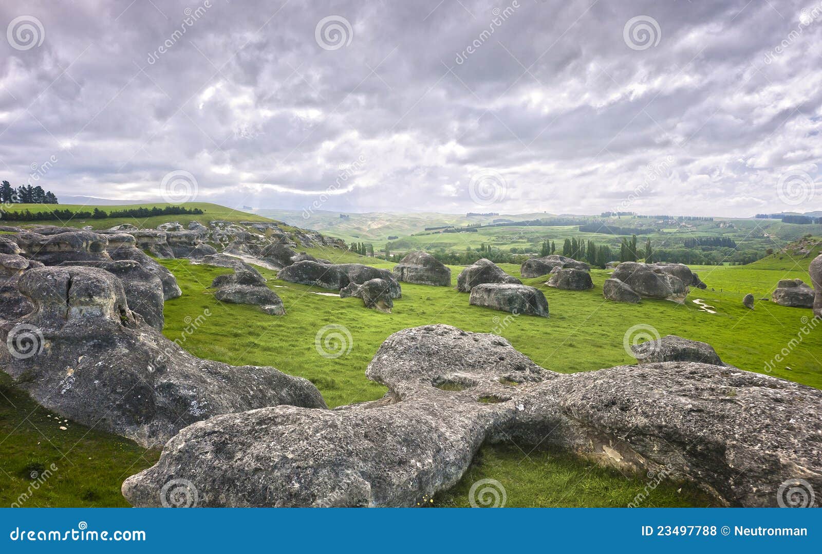 Elephant Rocks, New Zealand Stock Photo - Image of nature, formation ...