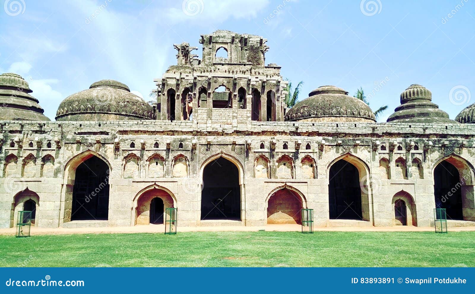 Elephant stable in Hampi stock image. Image of ruin, hampi - 83893891