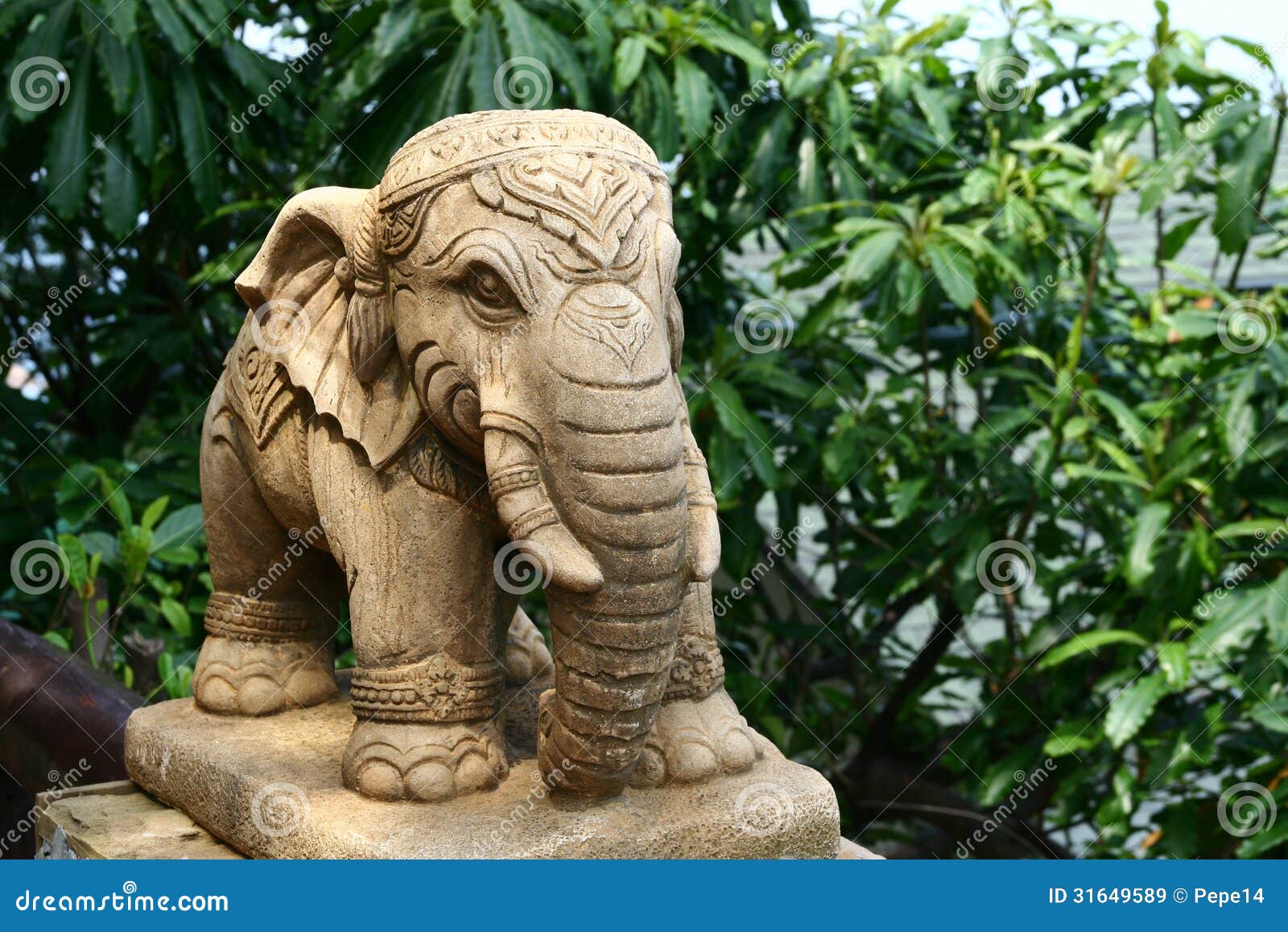 Elephant statue stock image. Image of blue, tree, grass - 31649589