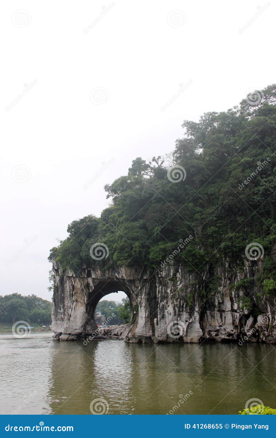 The Elephant Trunk Hill in GUILIN Stock Image - Image of attract, trunk ...