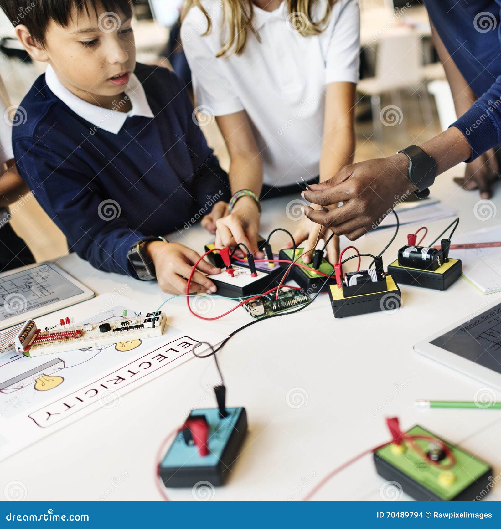 Eletronic Experiment Observation Physics Study Concept Stock Photo ...