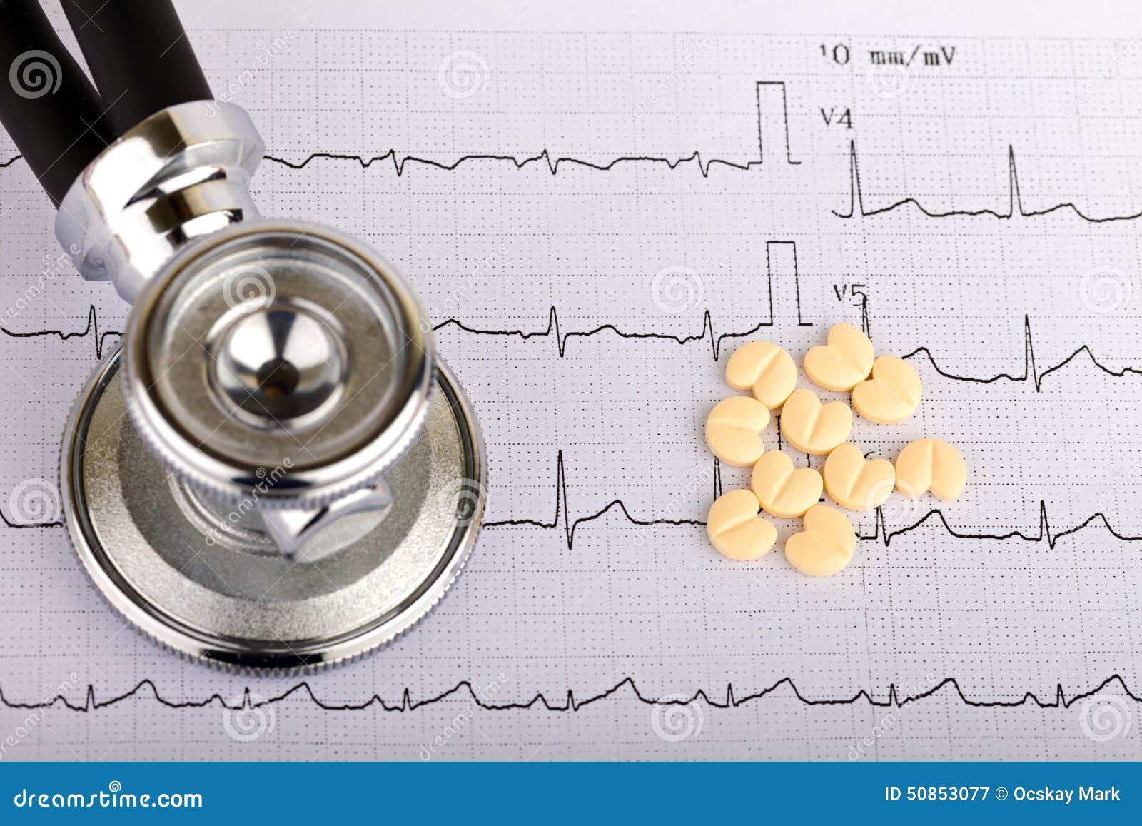 Elettrocardiogramma immagine stock. Immagine di cuore - 50853077