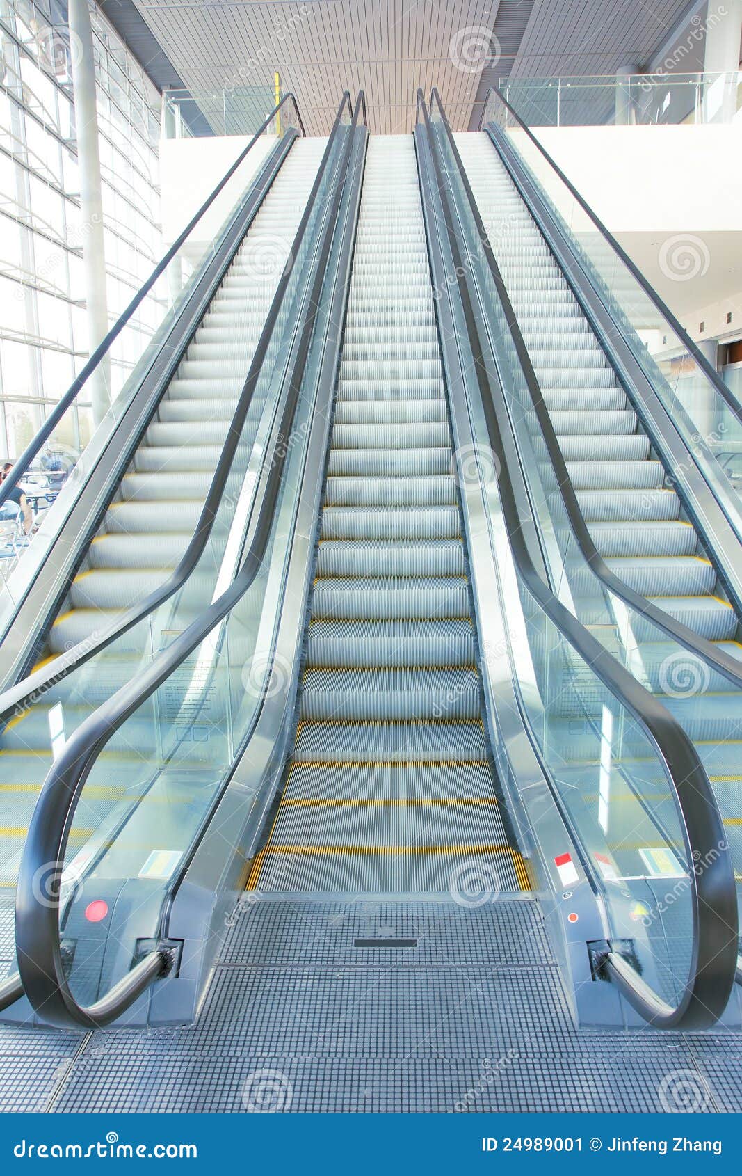 Elevator Picture. Image: 24989001