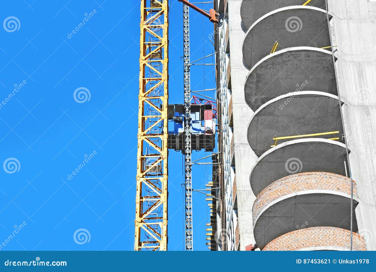 Elevator on Construction Site Stock Image - Image of lifting, house ...