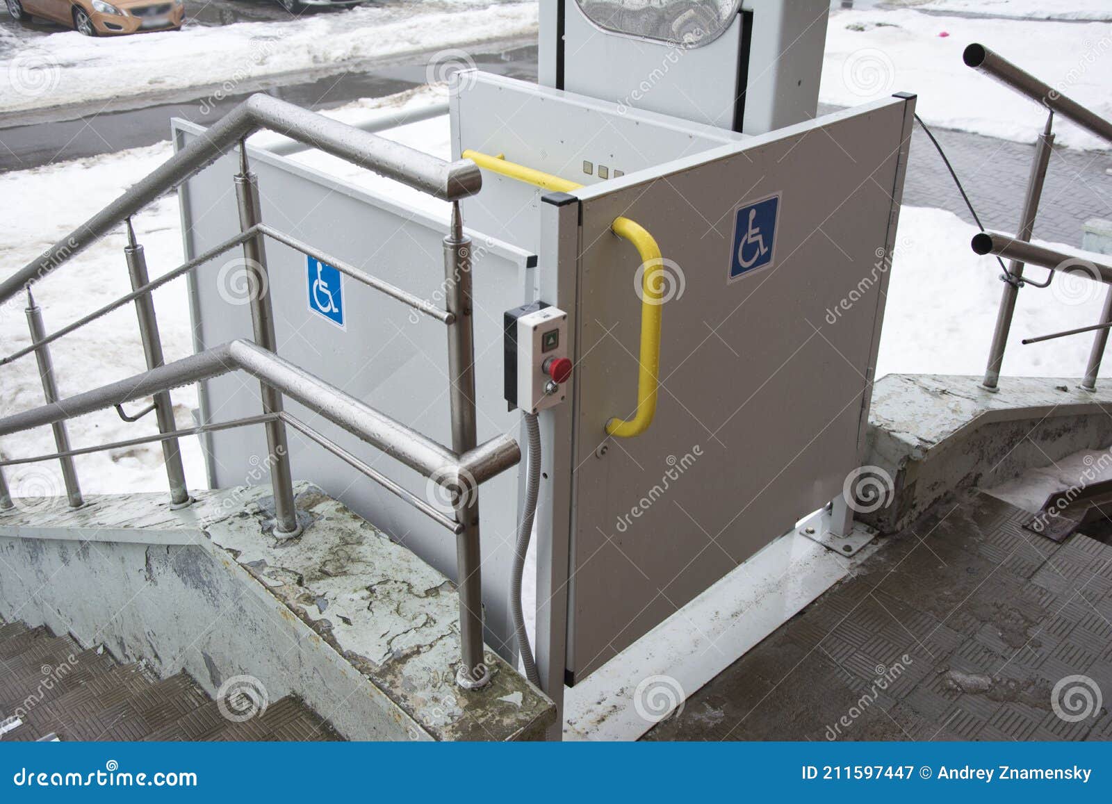 Elevator Lift for the Disabled, People with Disabilities in the ...