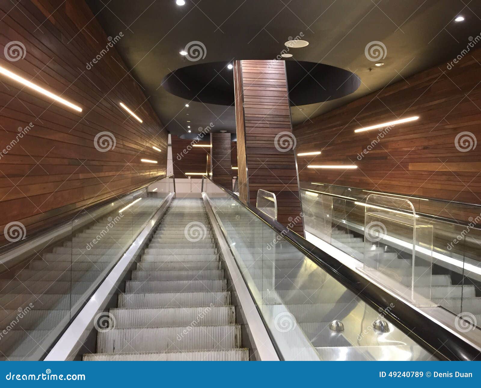 Elevator in a Shopping Mall Stock Image - Image of lift, architecture ...