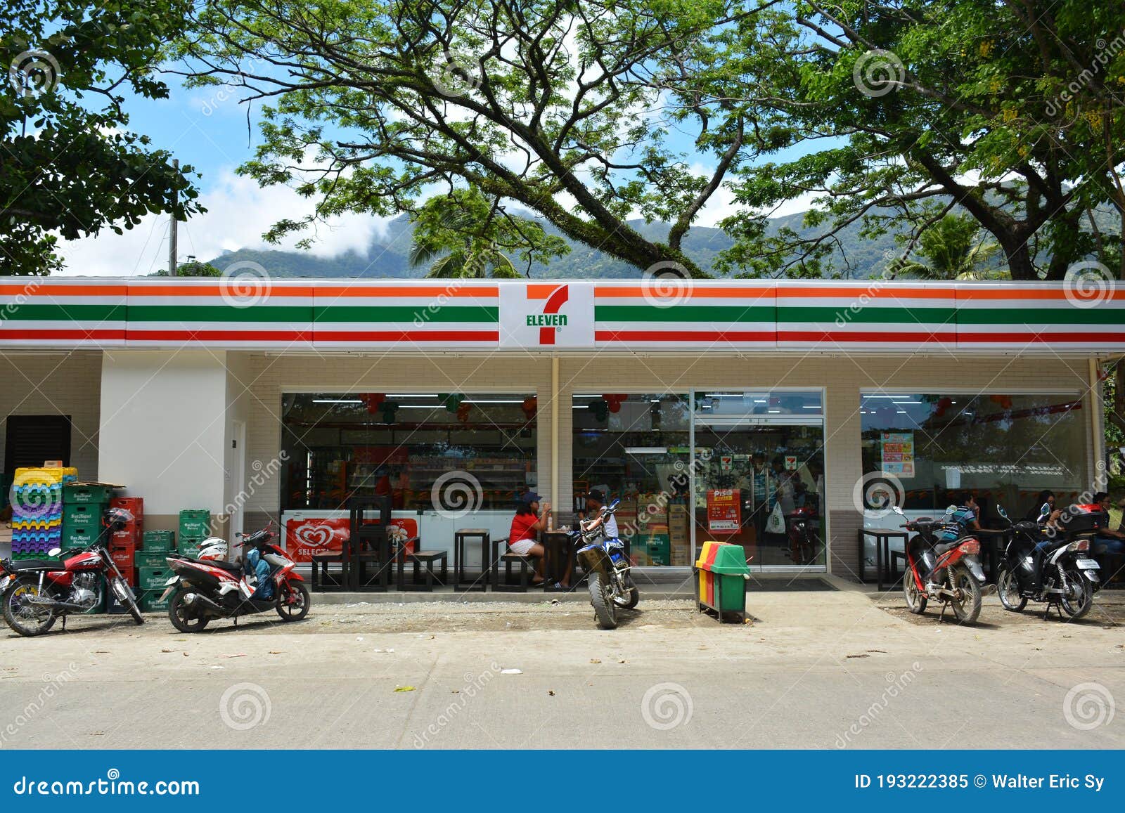 7 Eleven Convenience Store Facade in Aurora, Philippines Editorial ...