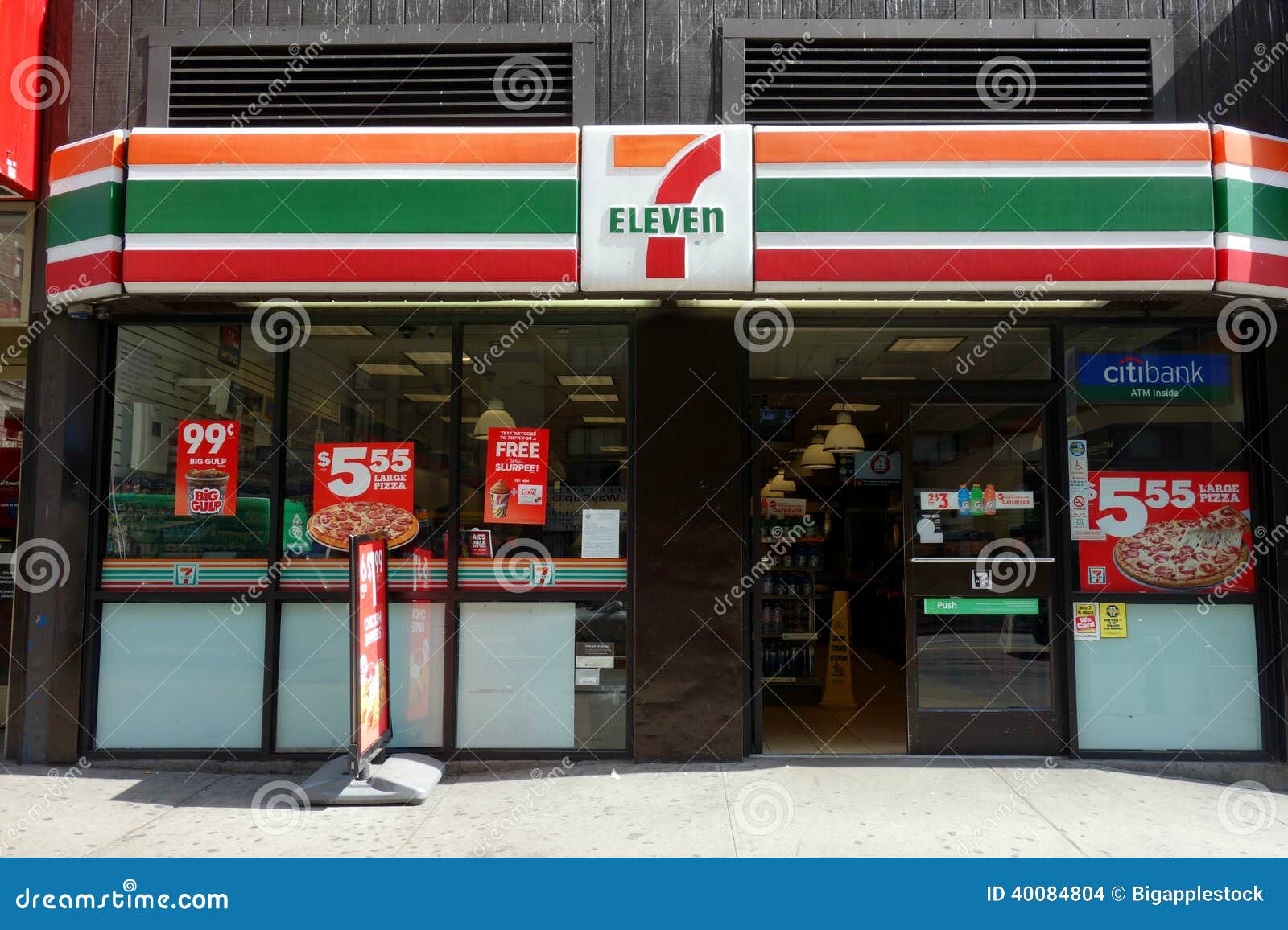 7-Eleven Store editorial stock image. Image of franchise - 40084804