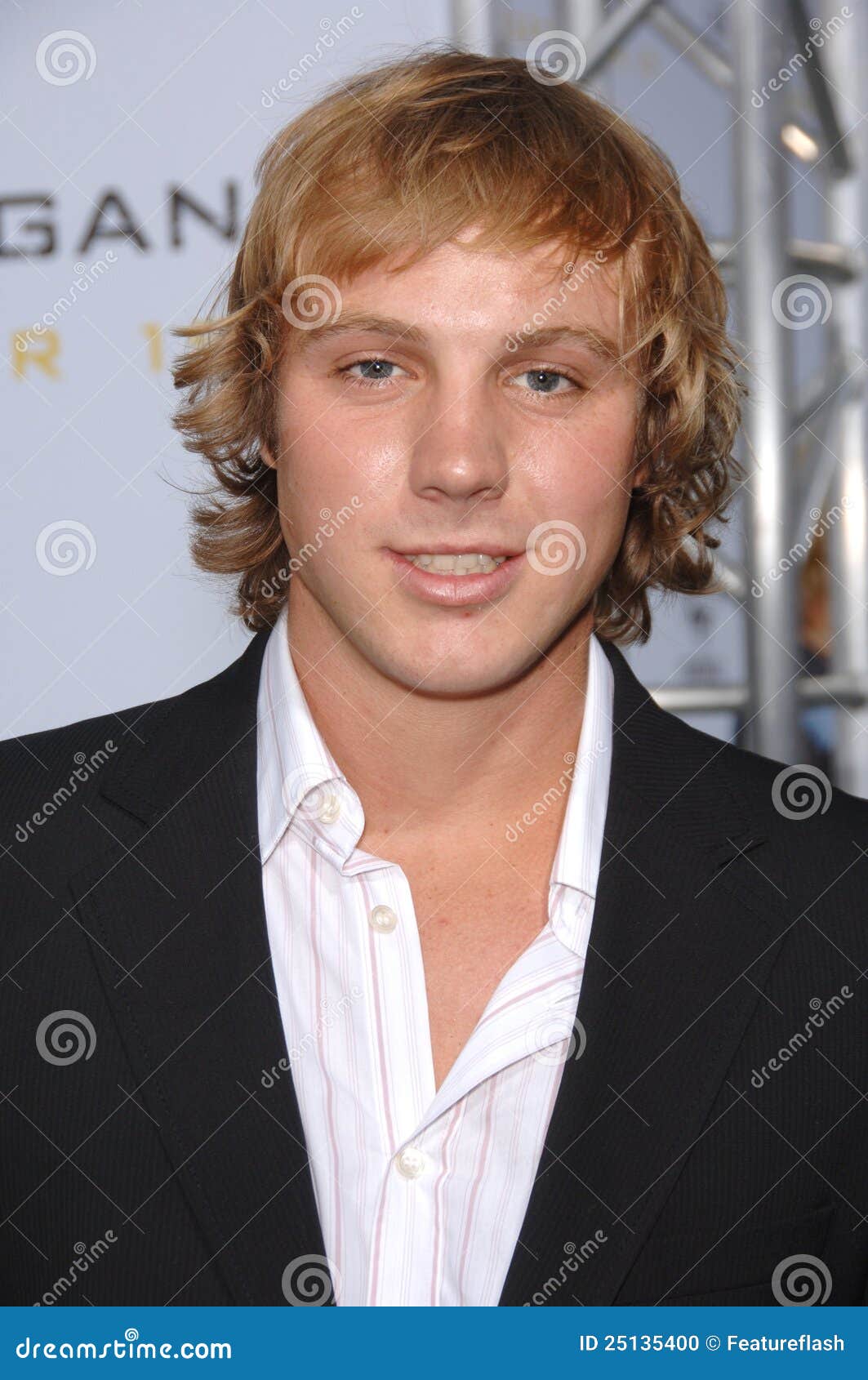 Eliot Benjamin editorial image. Image of chinese, smith - 25135400