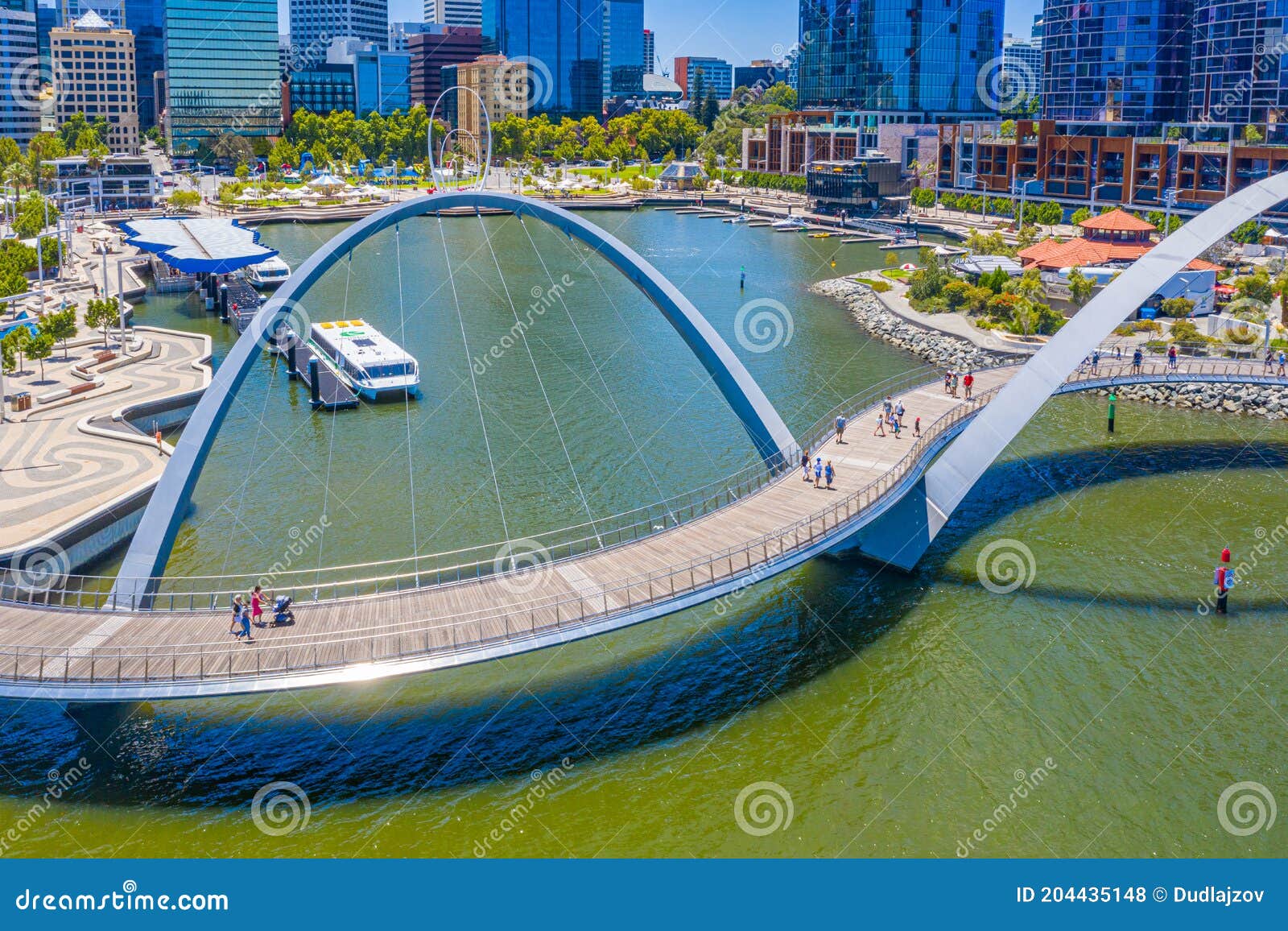 Elizabeth Quay Bridge in Perth, Australia Editorial Stock Photo - Image ...