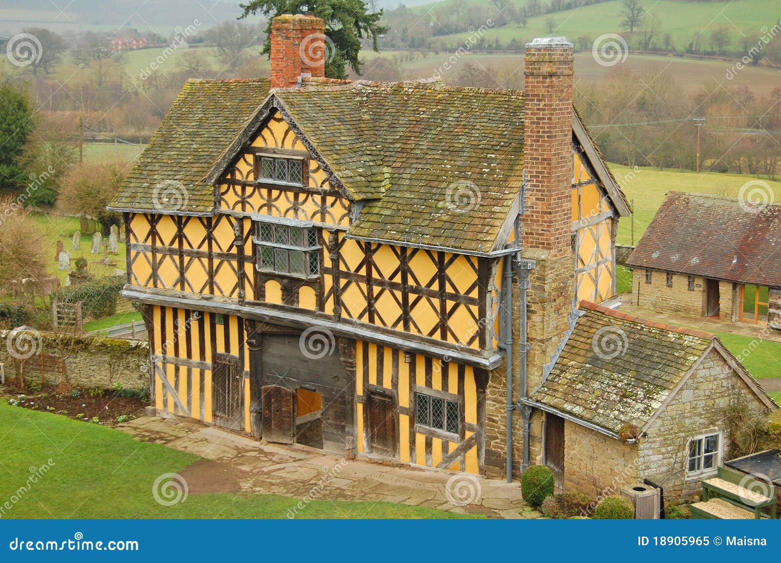 Elizabethan gatehouse stock image. Image of heritage - 18905965