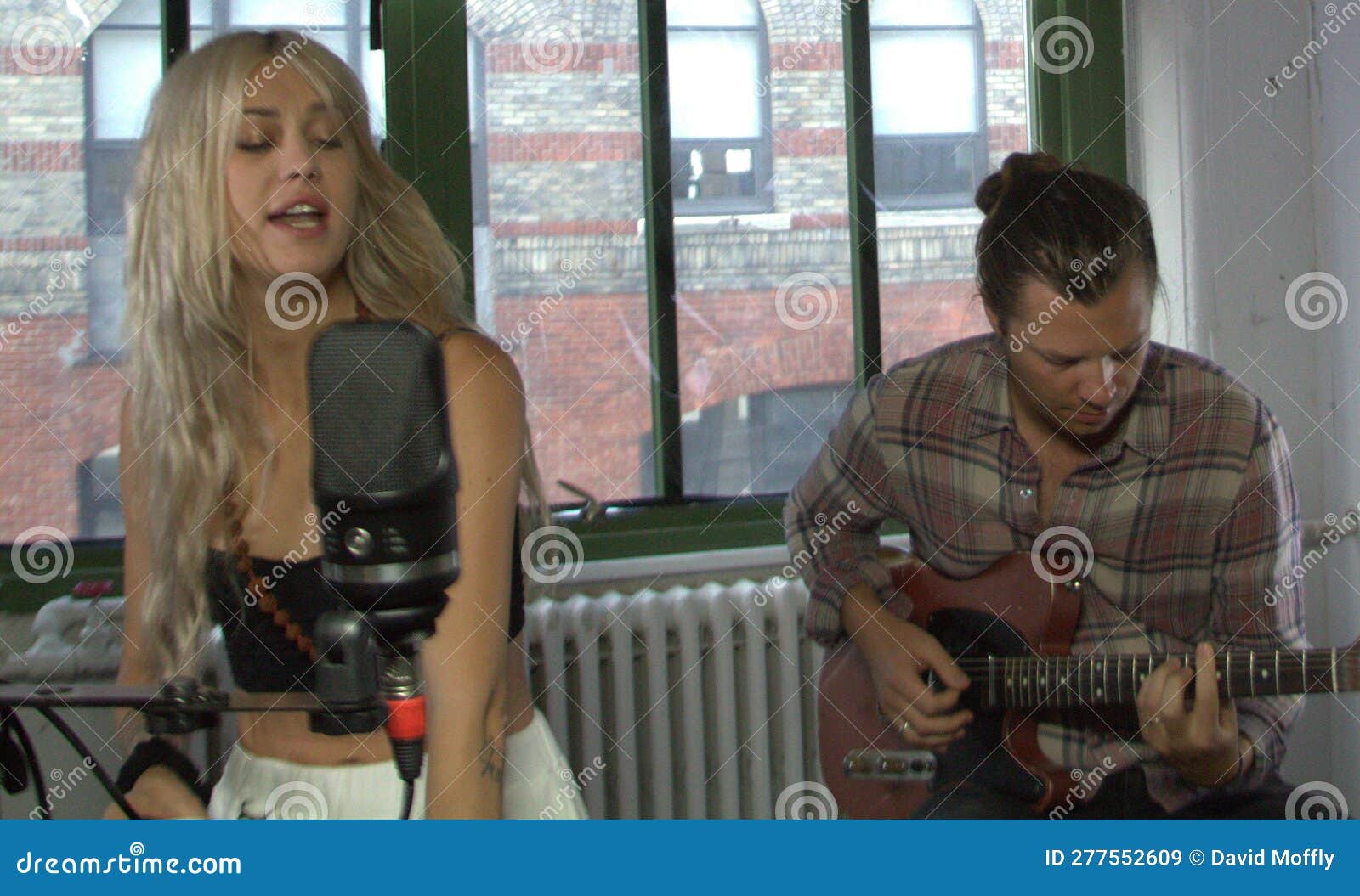 Elliphant Films a Session in Brooklyn Editorial Stock Image - Image of ...