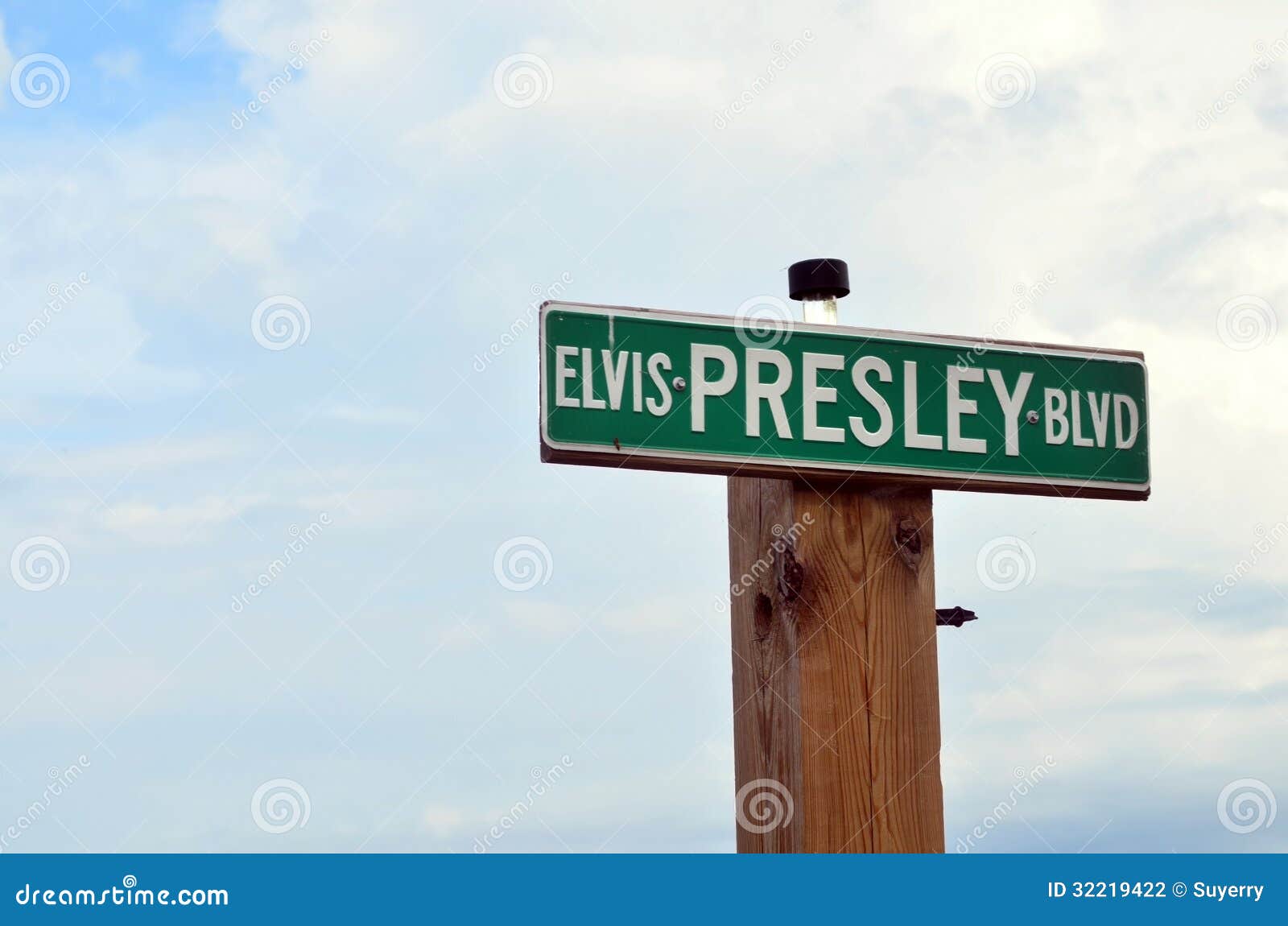 Elvis Presley Blvd Boulevard Sign Post Redactionele Fotografie - Image ...