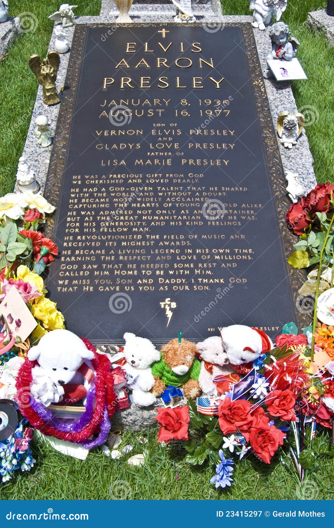 The Grave Of Elvis Presley`s Mother Editorial Image | CartoonDealer.com ... The Grave Of Elvis Presley`s Mother Editorial Image | CartoonDealer.com ...