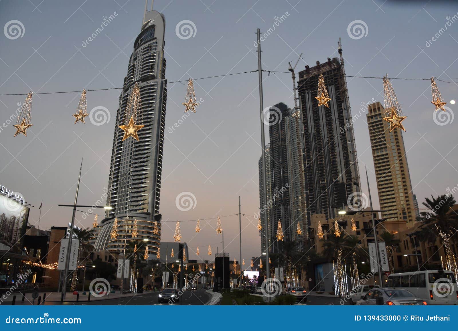 Emaar Boulevard in Dubai, UAE Editorial Image - Image of monument, city ...
