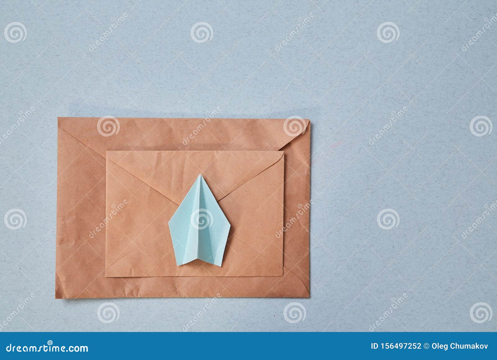 Email Marketing and Message Online, Online Chat Concept: Paper Plane ...