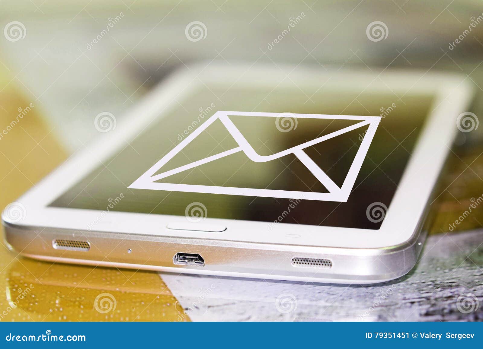 15,659 Email Cell Phone Stock Photos - Free & Royalty-Free Stock Photos ...