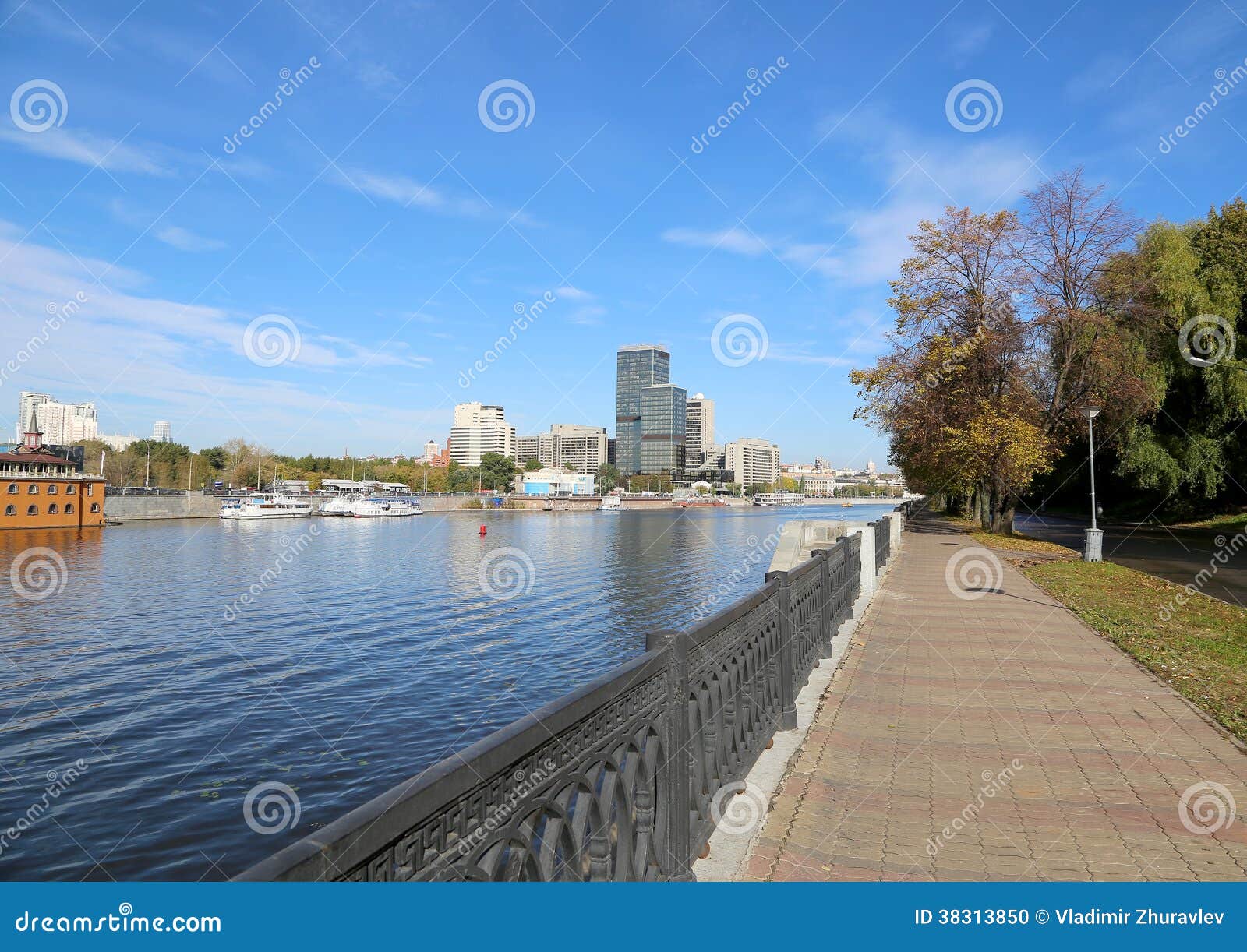 Embankment of the Moskva River, Moscow Stock Photo - Image of ...