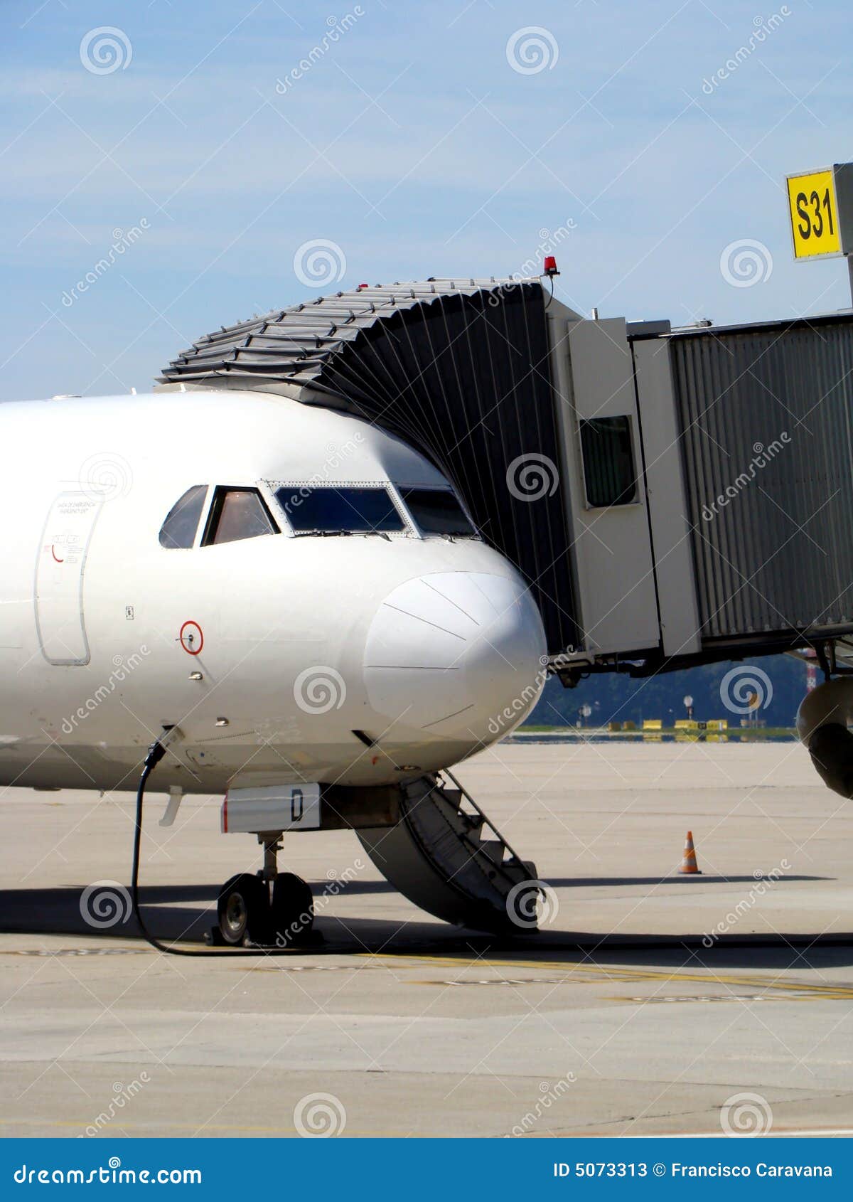 Embarquement D'avion Image. Image: 5073313