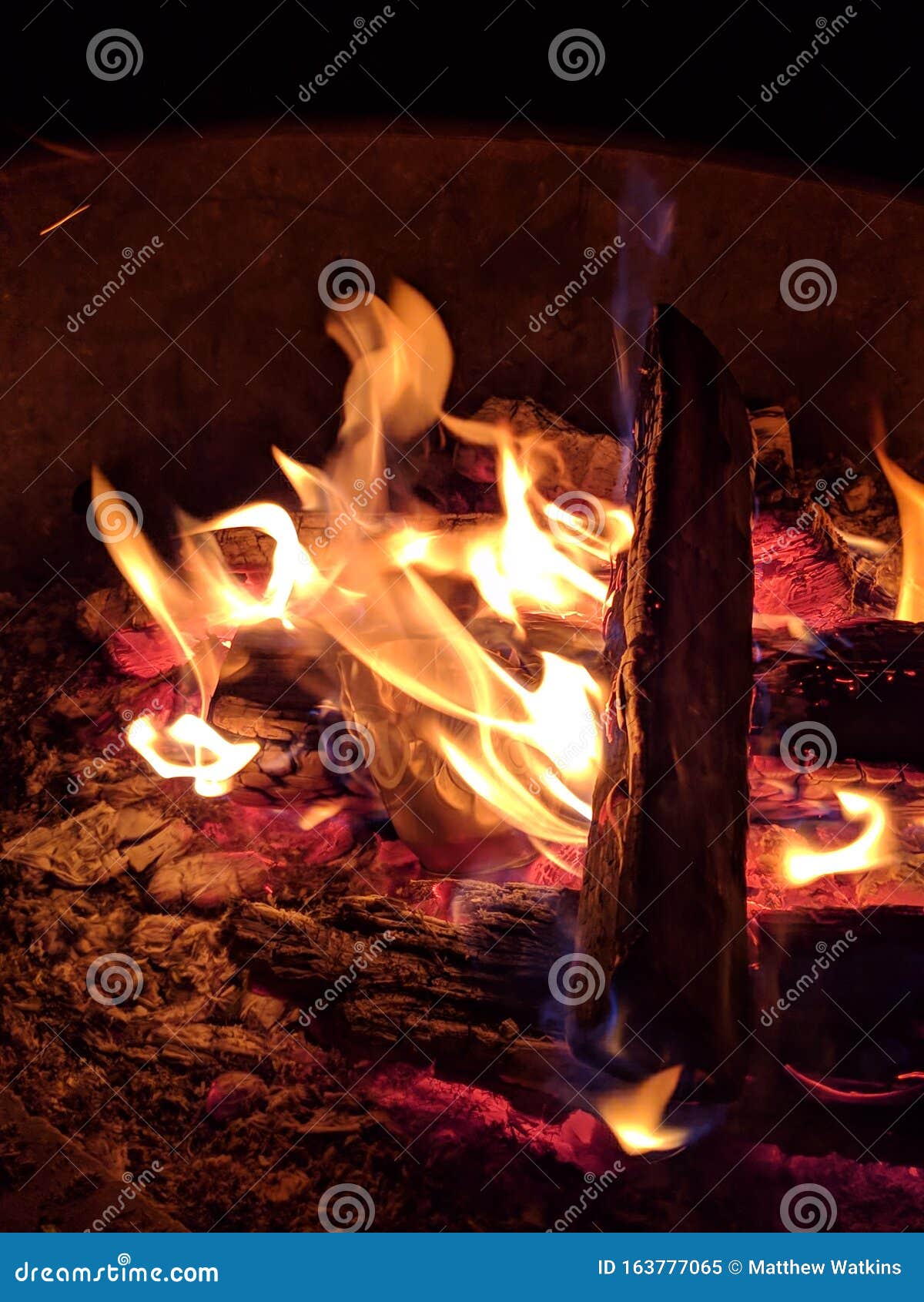 Embers stock image. Image of glow, burn, embers, wood - 163777065